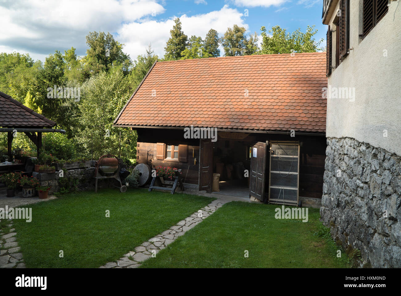 Pretty little rustic building hi-res stock photography and images - Alamy