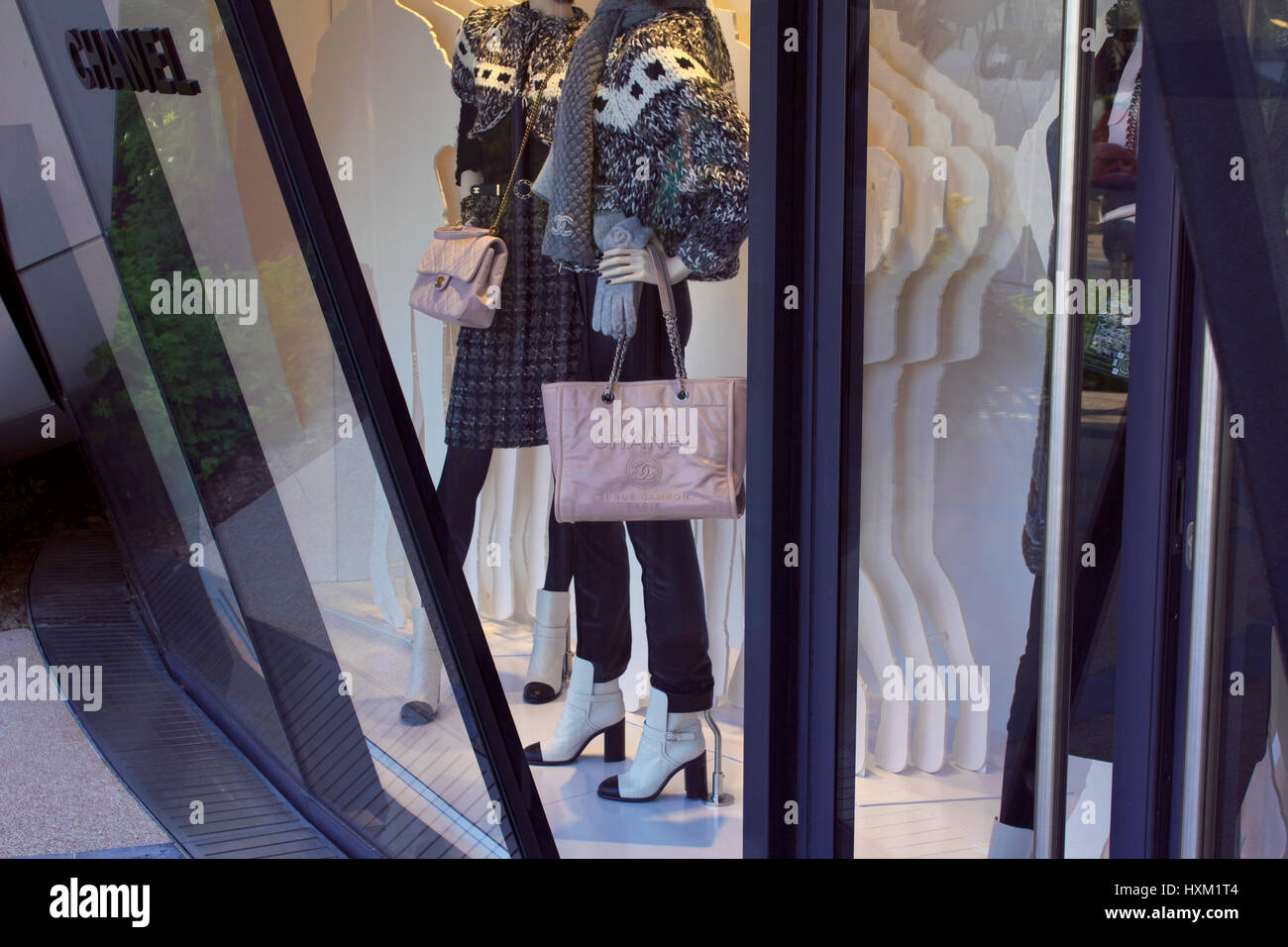 Monaco, Monte-Carlo:chanel luxury shops in the pavillons of Montecarlo ...