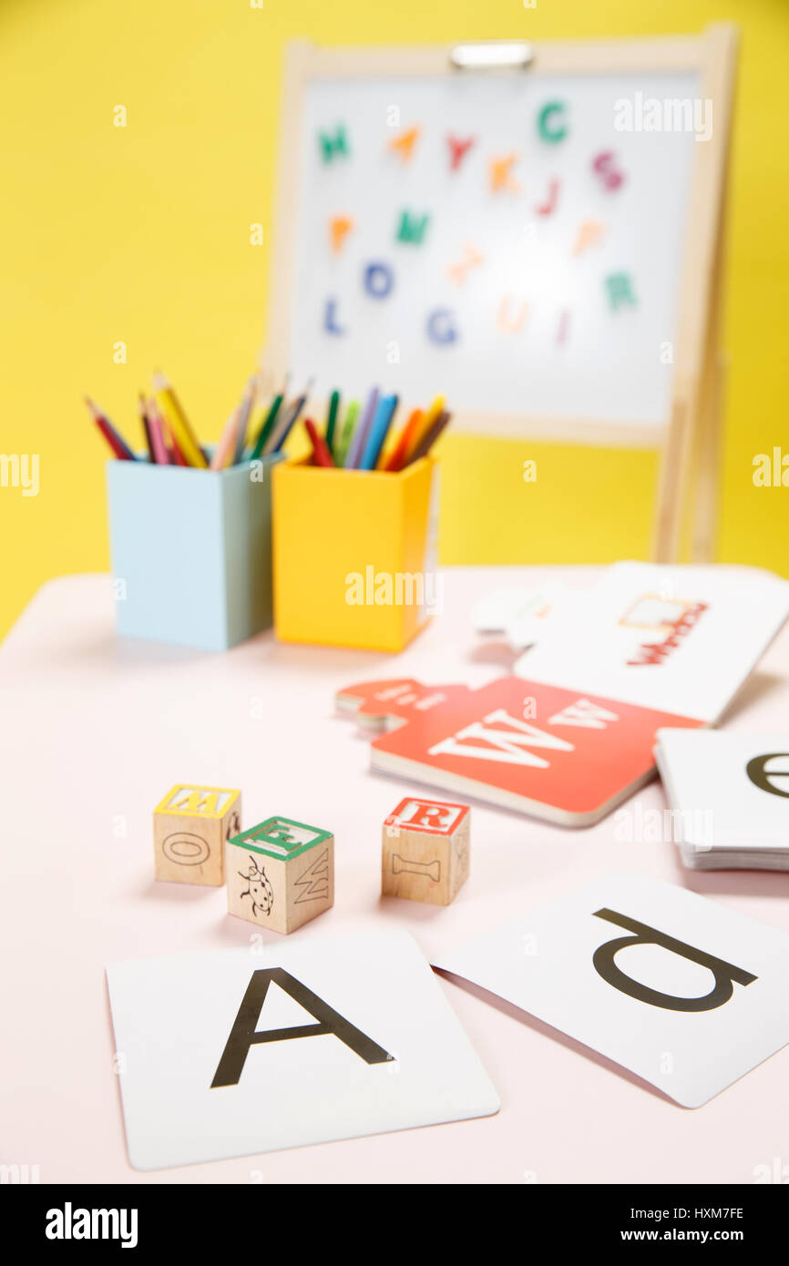 Letter cards with stationery Stock Photo - Alamy