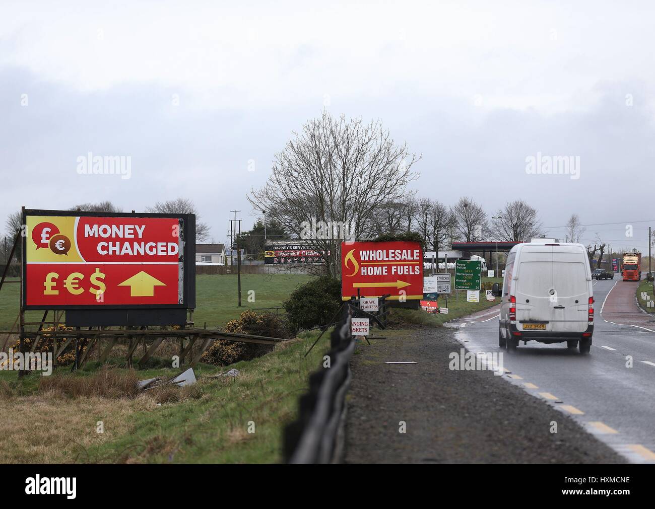 Northern ireland border sign hi-res stock photography and images - Alamy