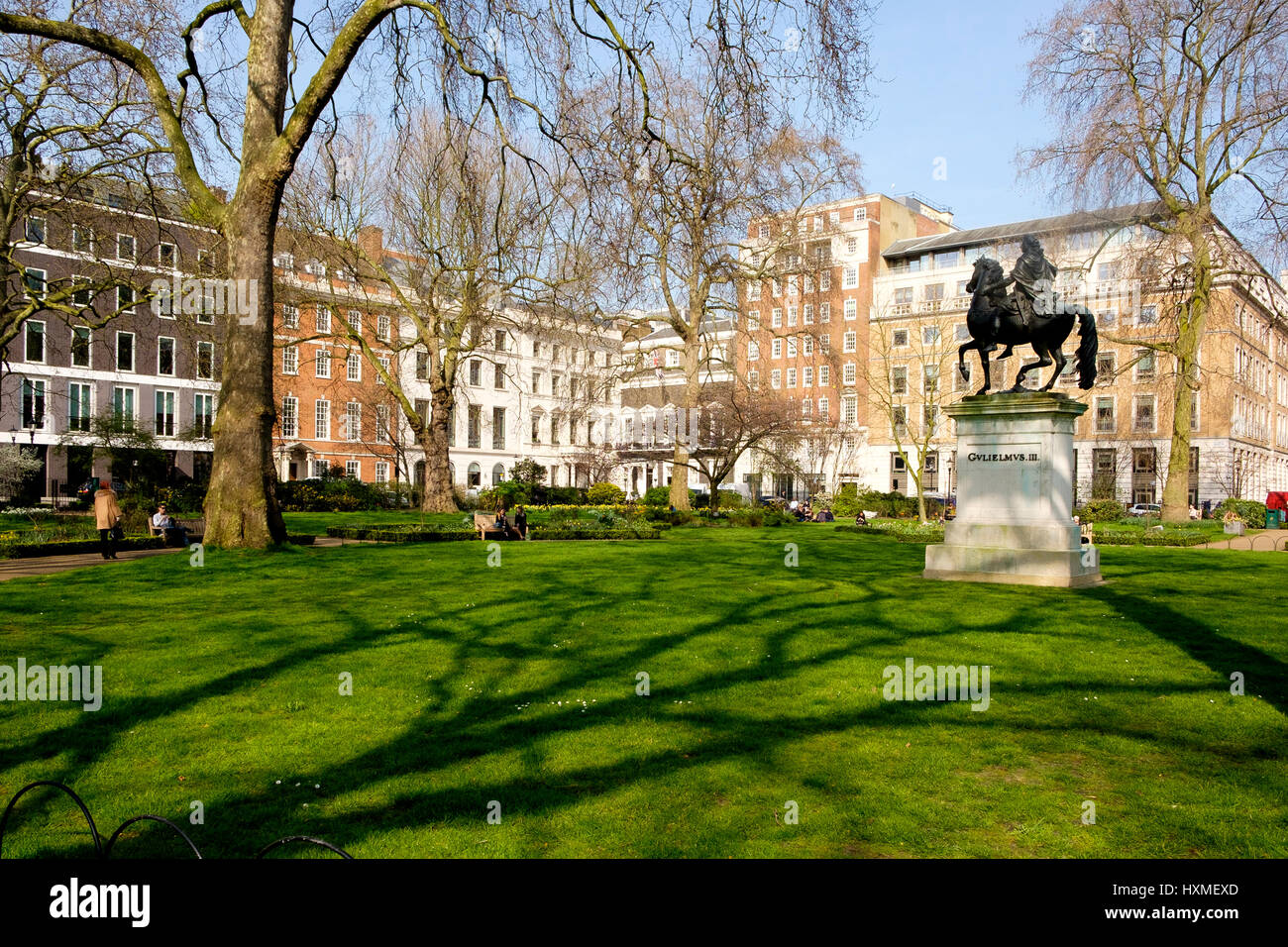 St james square london hi-res stock photography and images - Alamy