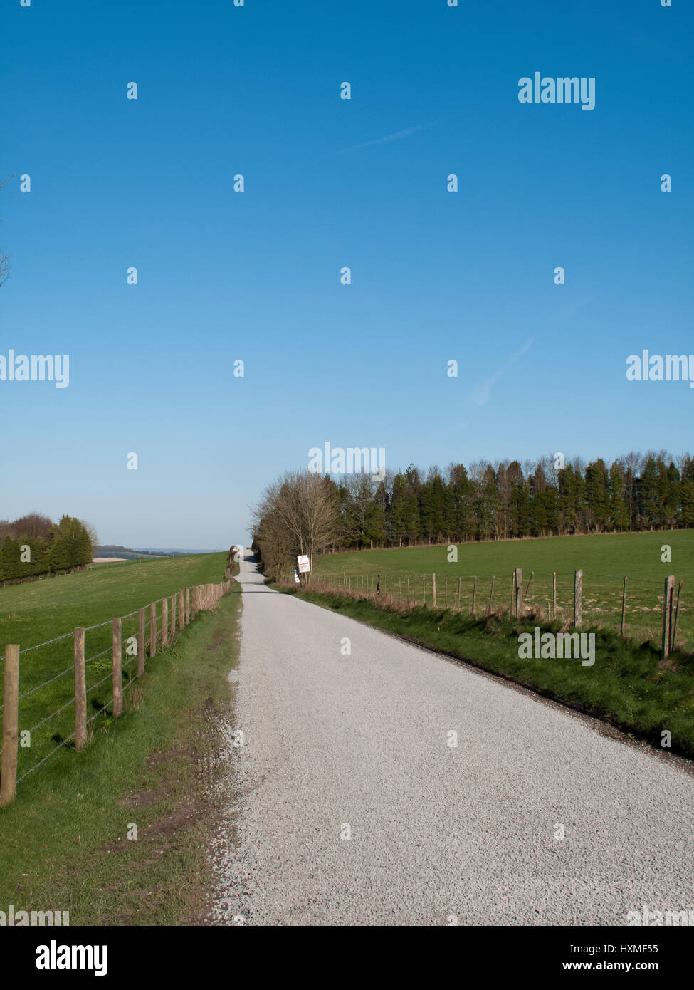 Single lane road through countryside and farmland Stock Photo - Alamy