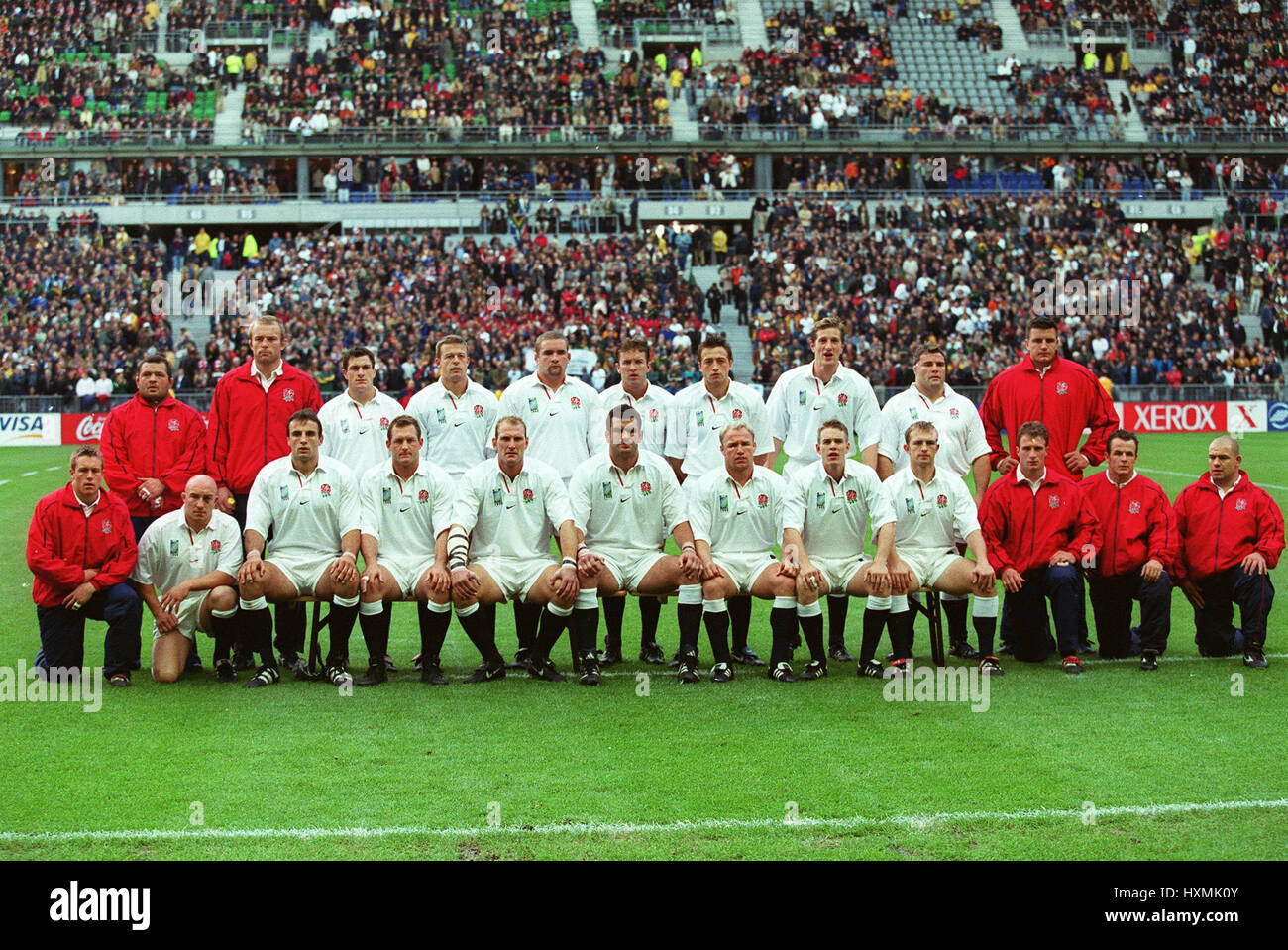 ENGLAND TEAM LINE UP SOUTH AFRICA V ENGLAND 24 October 1999 Stock Photo ...