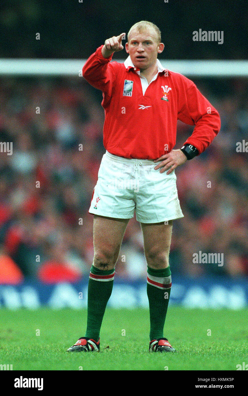 NEIL JENKINS WALES & CARDIFF RU 24 October 1999 Stock Photo - Alamy
