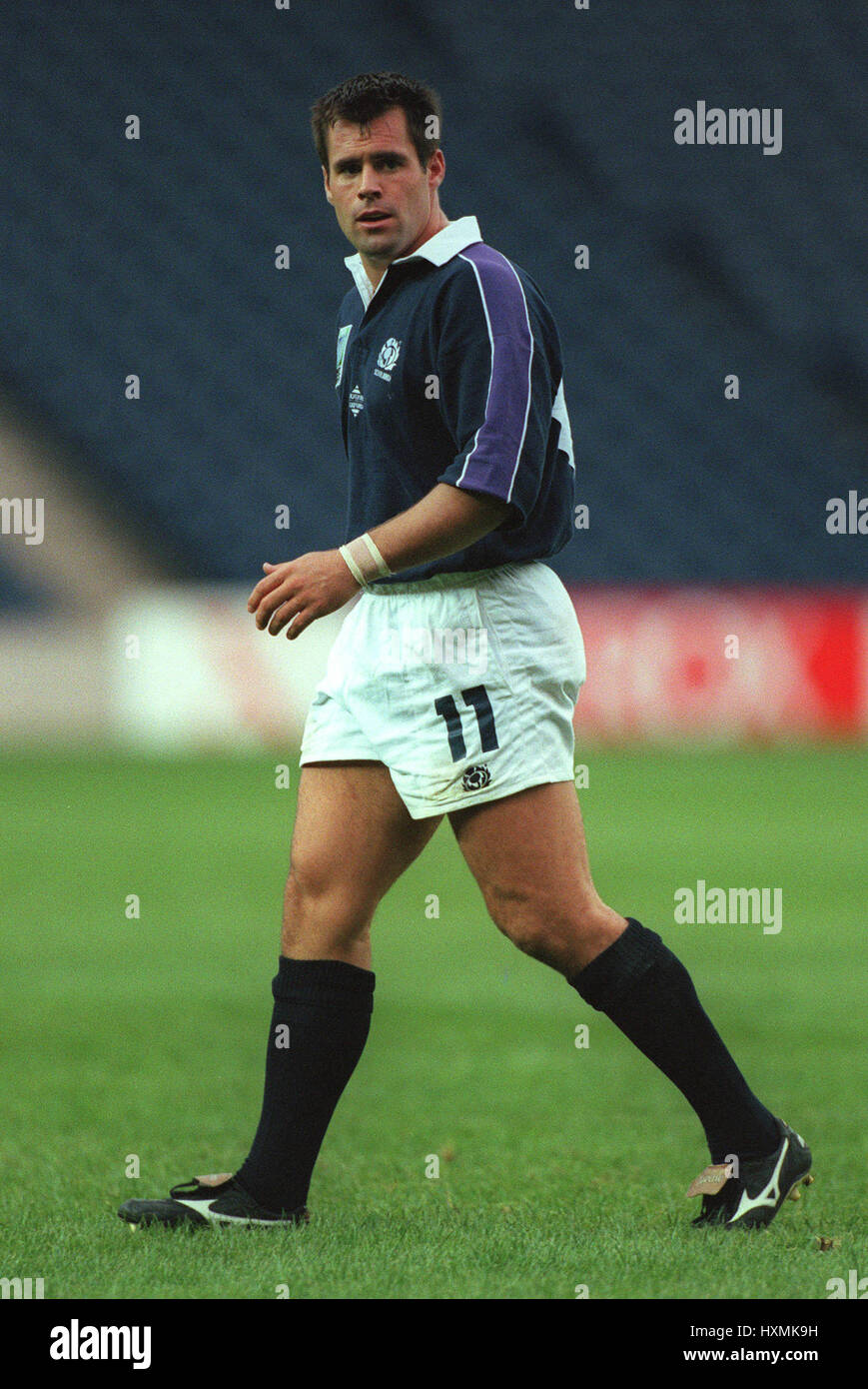 KENNY LOGAN SCOTLAND & WASPS RU 08 October 1999 Stock Photo - Alamy