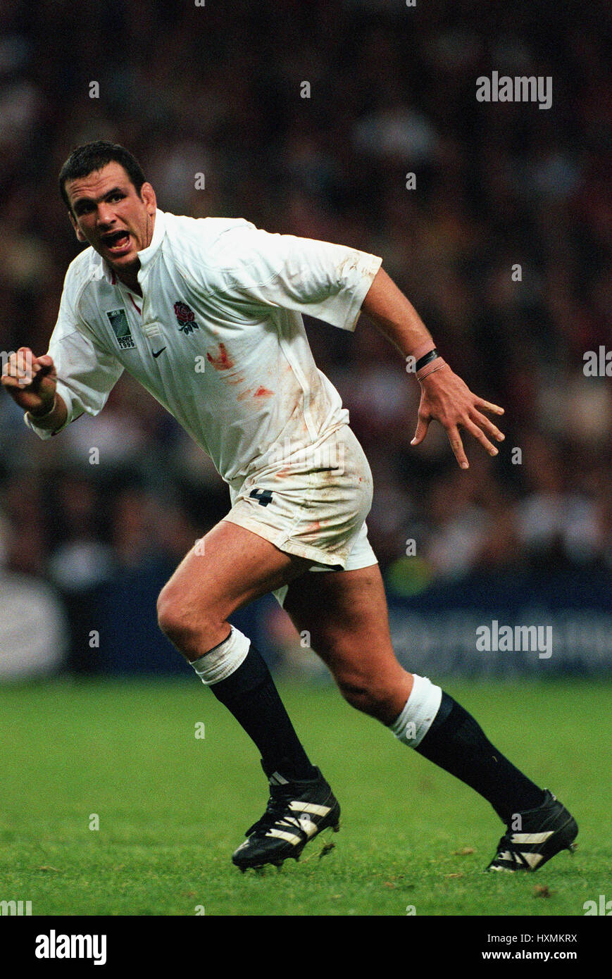 MARTIN JOHNSON ENGLAND & LEICESTER TIGERS RU 09 October 1999 Stock ...