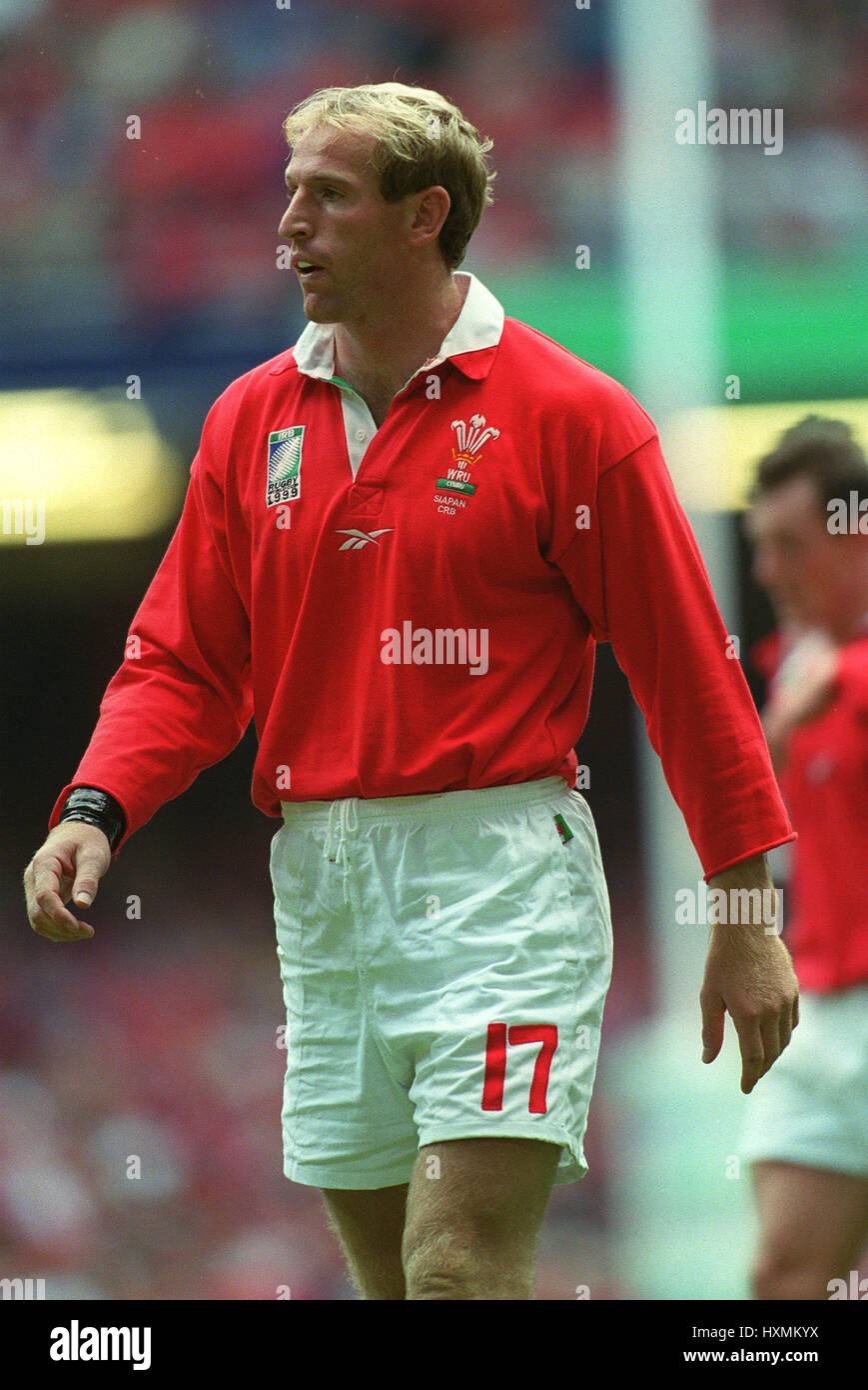 GARETH THOMAS WALES & CARDIFF RU 11 October 1999 Stock Photo - Alamy