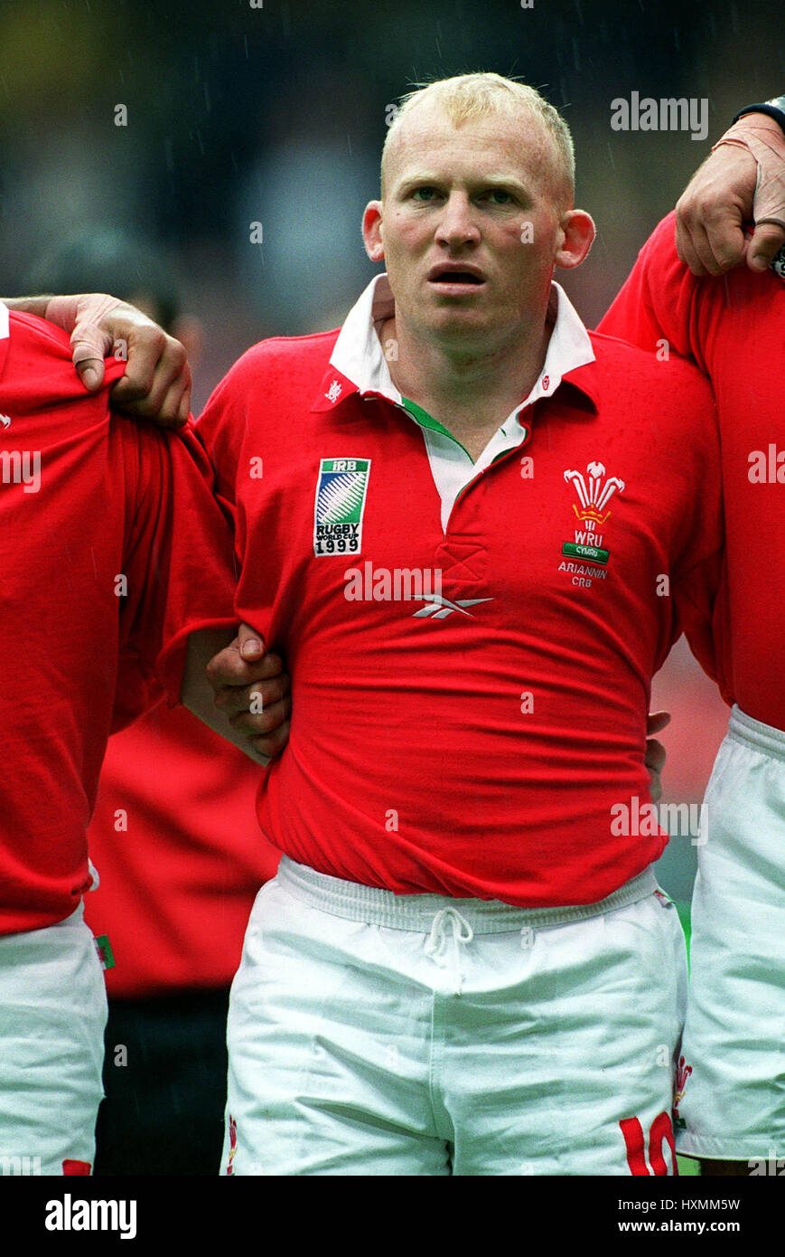 NEIL JENKINS WALES & CARDIFF RU 01 October 1999 Stock Photo - Alamy