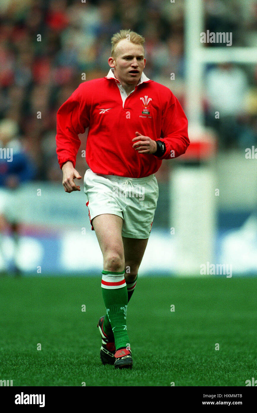 NEIL JENKINS WALES & PONTYPRIDD RU 08 March 1999 Stock Photo - Alamy
