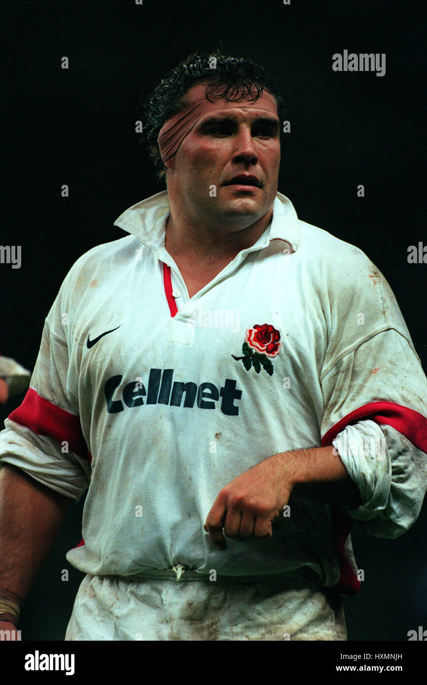 JASON LEONARD ENGLAND & HARLEQUINS RU 28 November 1998 Stock Photo - Alamy