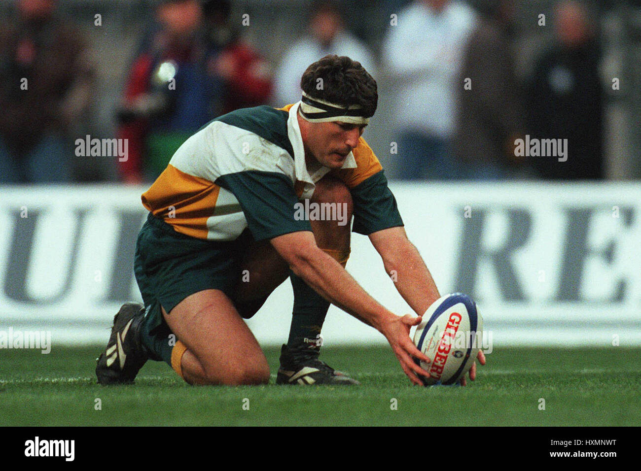JOHN EALES AUSTRALIA RU 21 November 1998 Stock Photo - Alamy