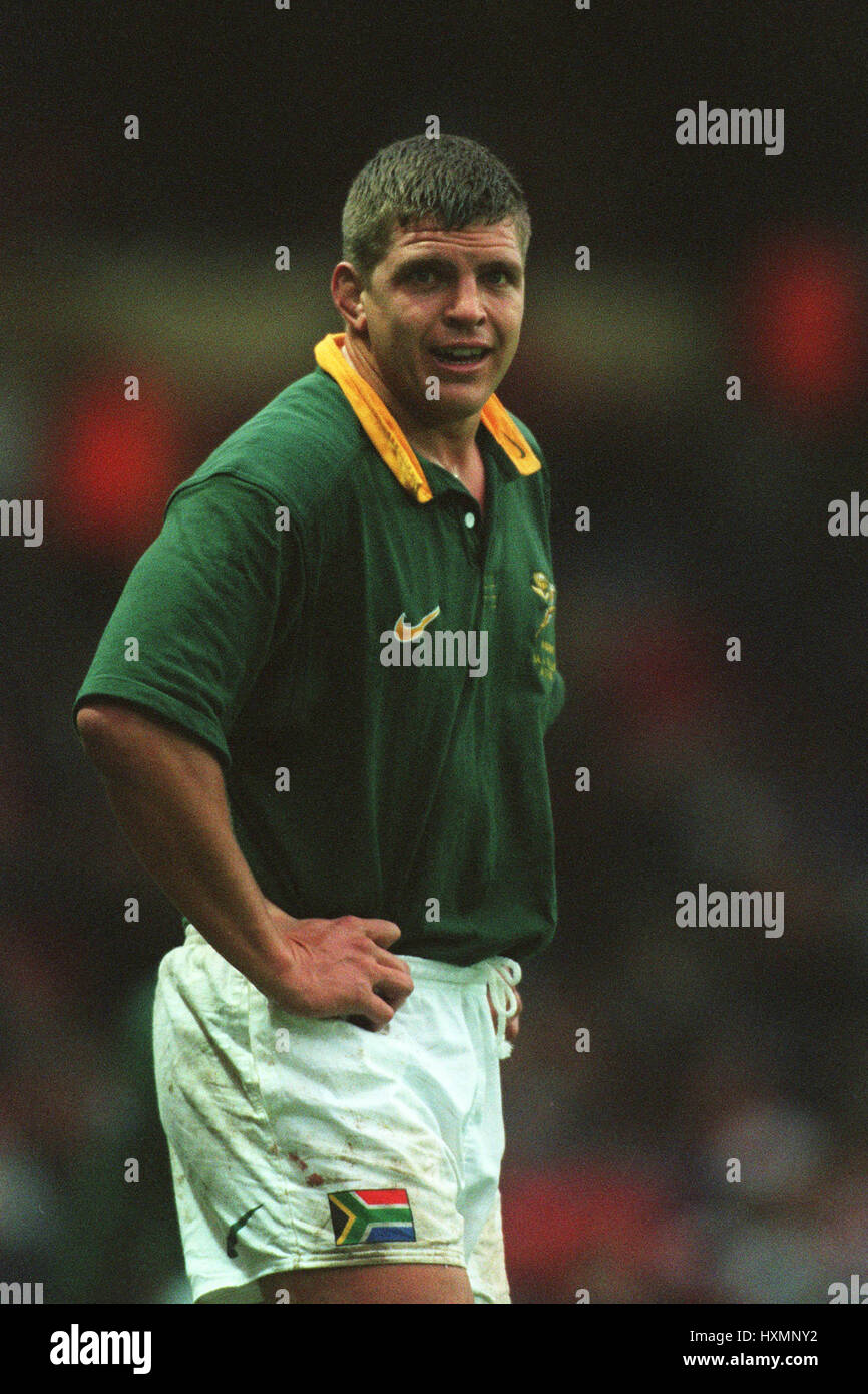 KRYNAUW OTTO SOUTH AFRICA & BLUE BULLS 16 November 1998 Stock Photo - Alamy