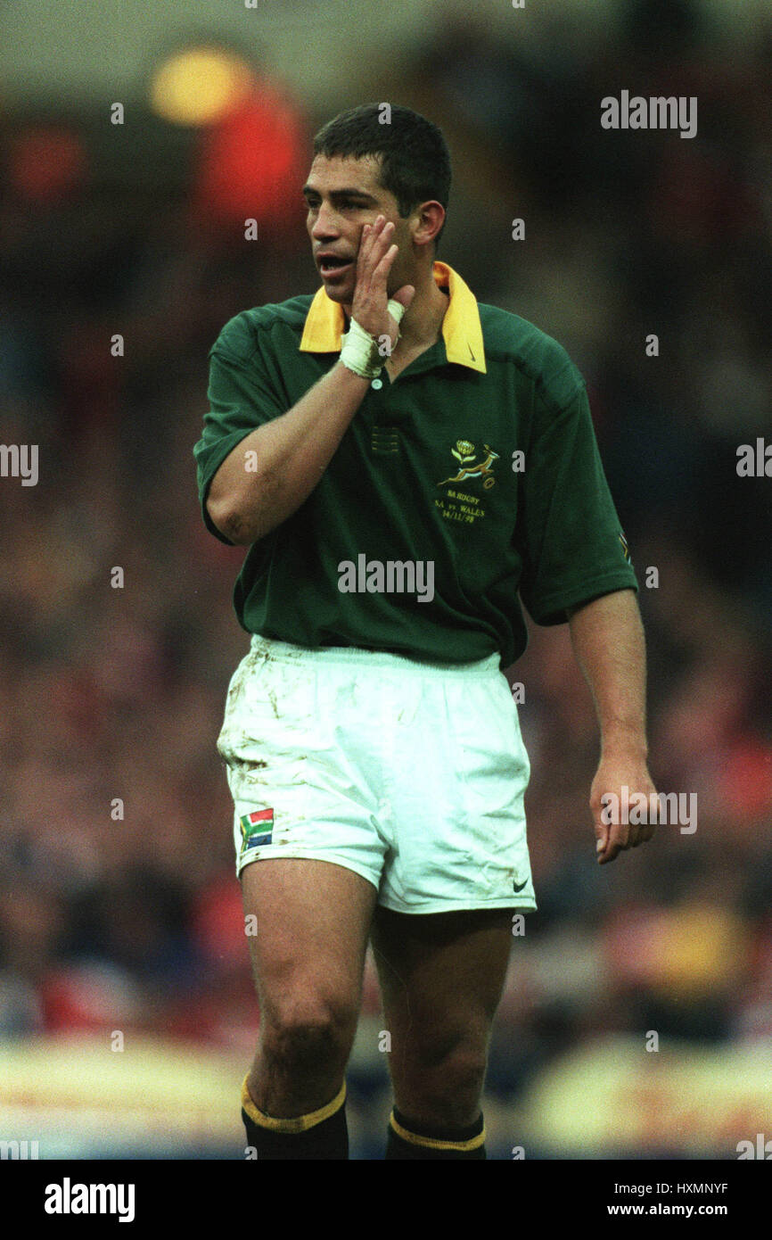 FRANCO SMITH SOUTH AFRICA & BLUE BULLS 16 November 1998 Stock Photo - Alamy