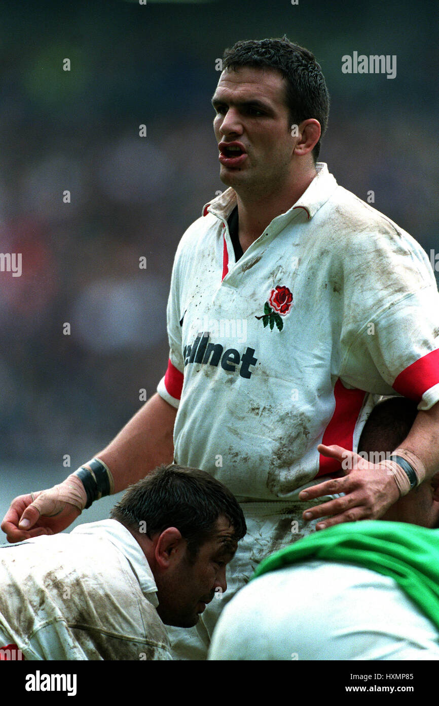 MARTIN JOHNSON ENGLAND & LEICESTER TIGERS RU 07 April 1998 Stock Photo ...