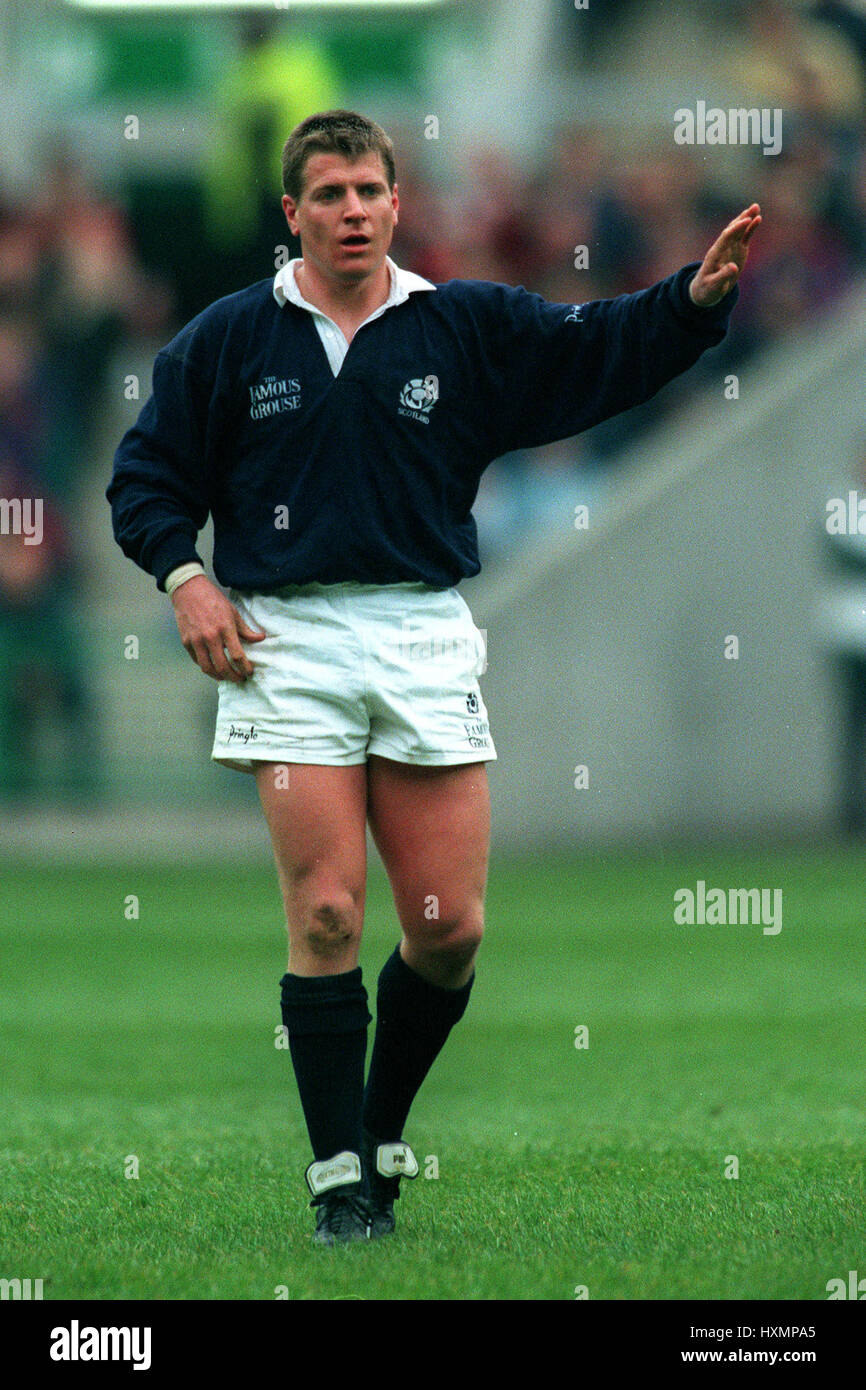 Craig chalmers scotland 1998 hi-res stock photography and images - Alamy