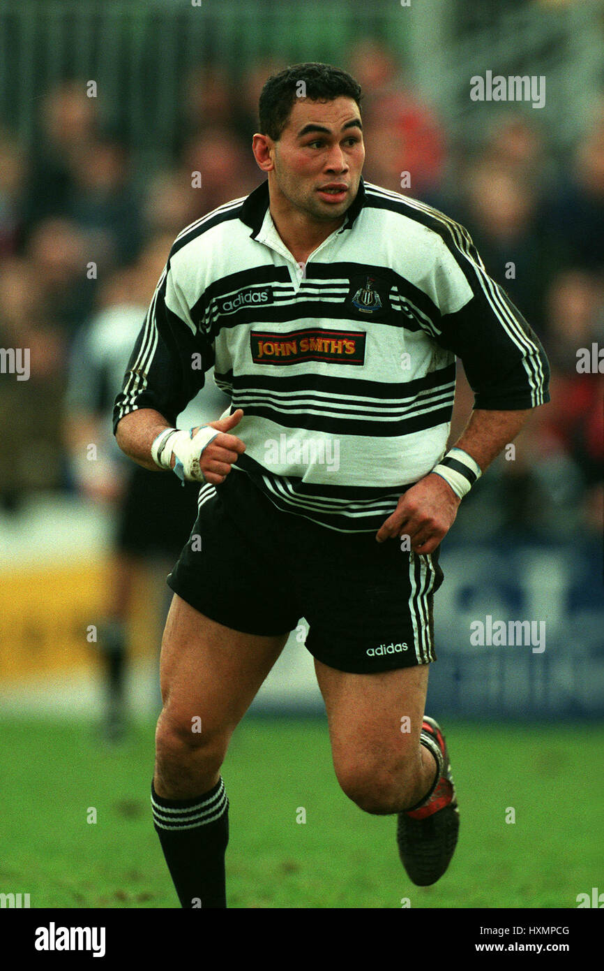 Pat lam rugby hi-res stock photography and images - Alamy