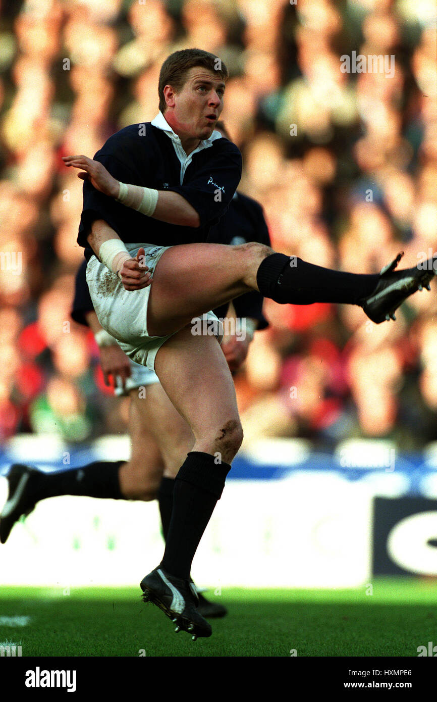 CRAIG CHALMERS SCOTLAND & MELROSE RU 09 March 1998 Stock Photo - Alamy