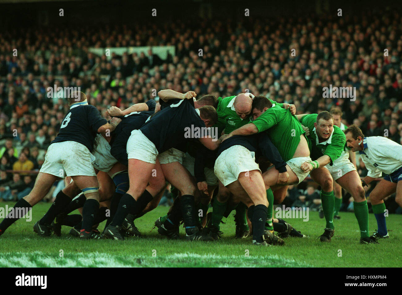 Scrum down hi-res stock photography and images - Alamy