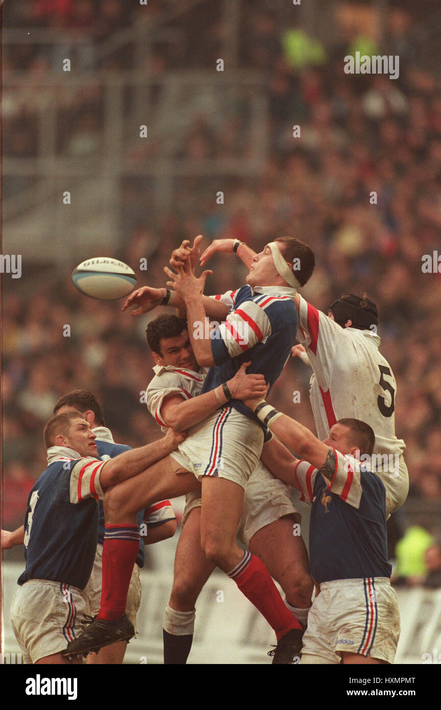 Wins lineout hi-res stock photography and images - Alamy