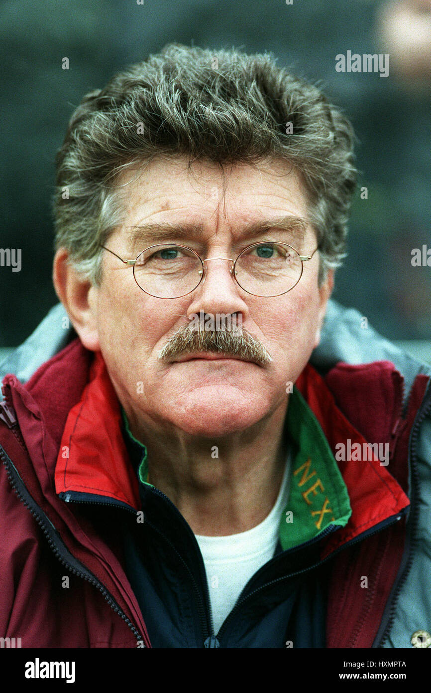 BOB DWYER LEICESTER TIGERS COACH 02 January 1998 Stock Photo - Alamy