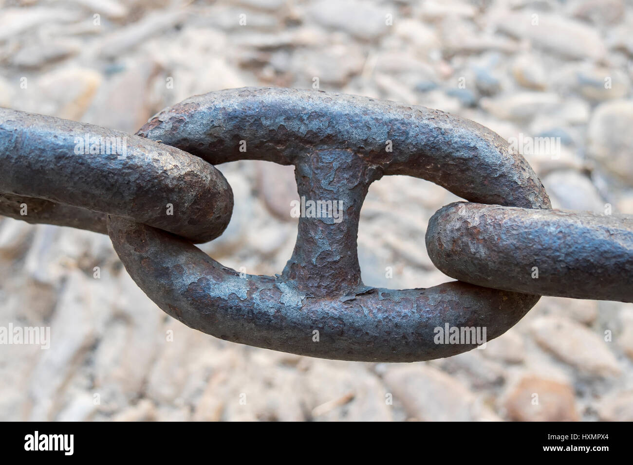 Rusty giant chain hi-res stock photography and images - Alamy
