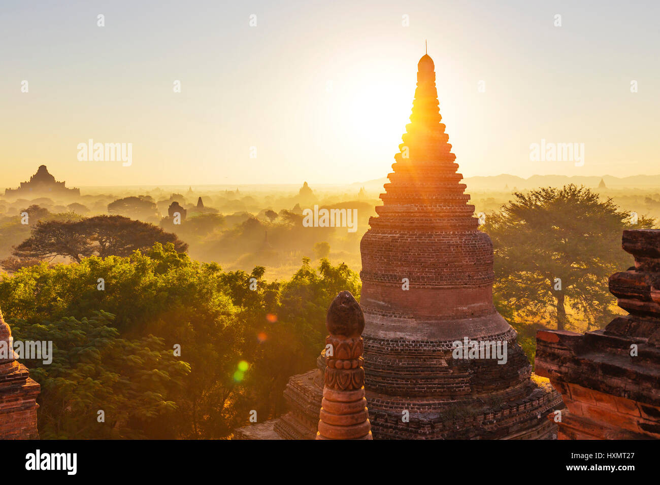 Scenic view of ancient Bagan temple during golden hour Stock Photo - Alamy