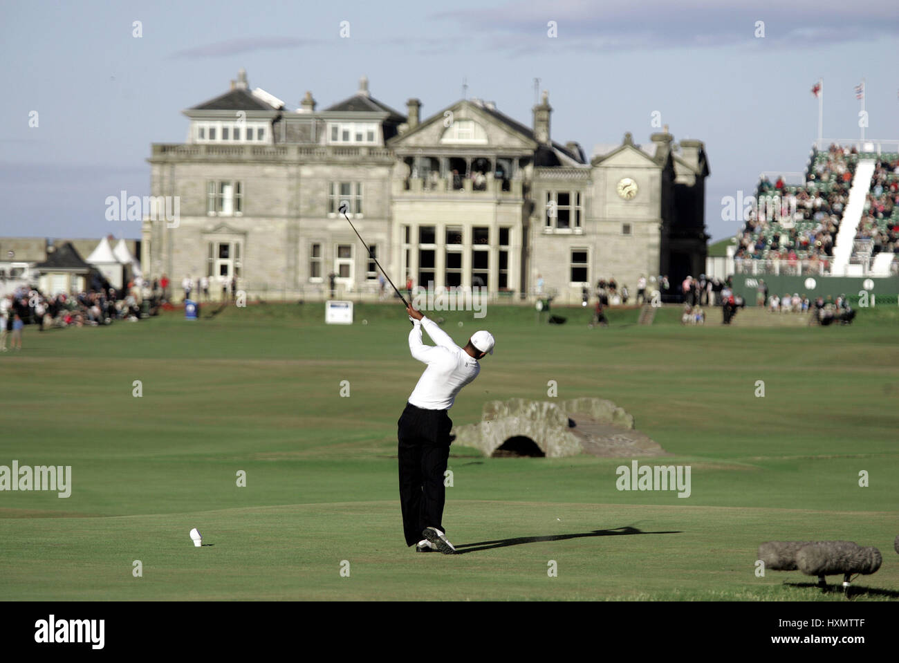 TIGER WOODS USA ST.ANDREWS SCOTLAND 20 July 2005 Stock Photo - Alamy