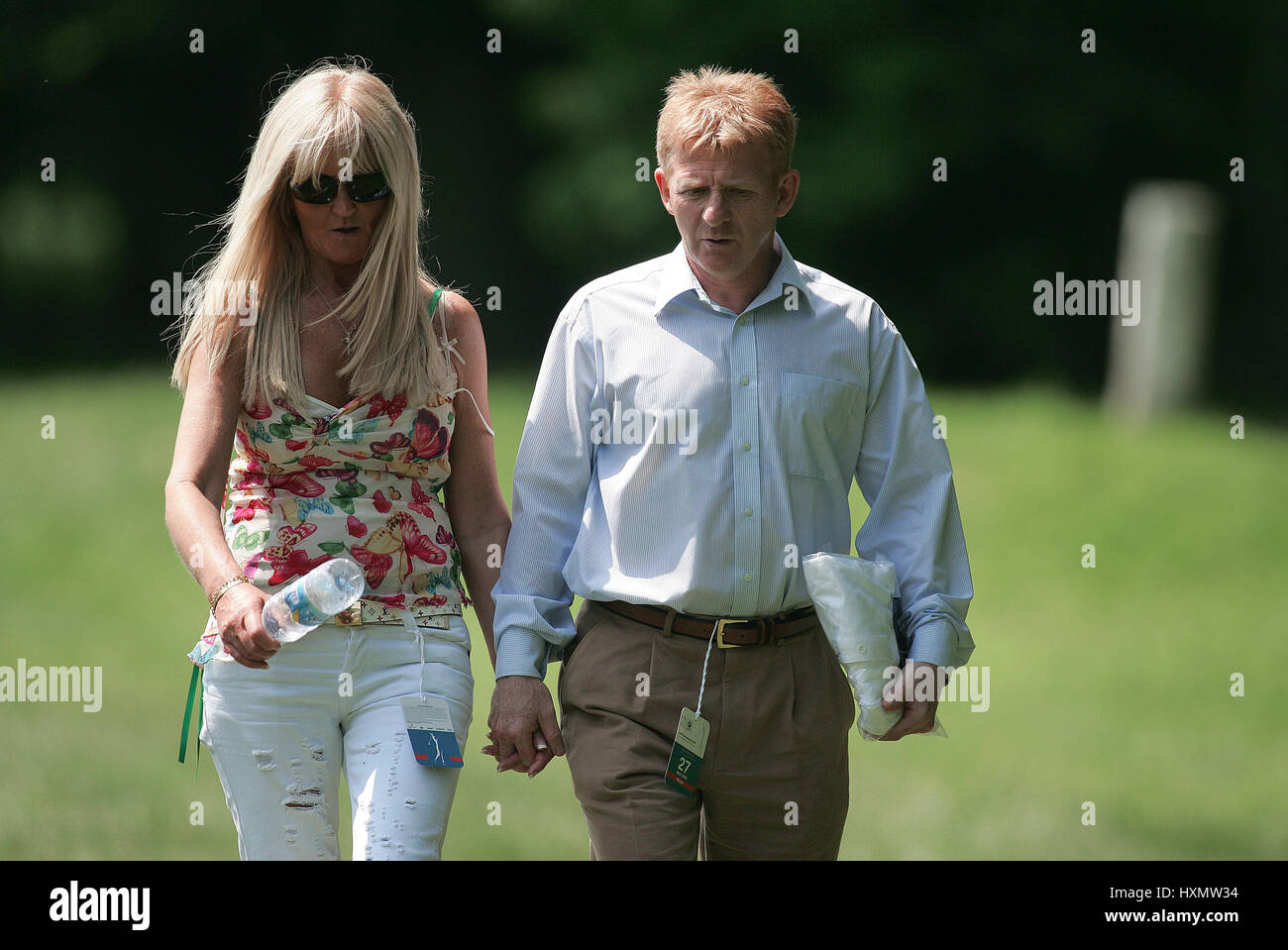 GORDON STRACHAN AT WENTWORTH CELTIC MANAGER RELAXING WENTWORTH GOLF ...