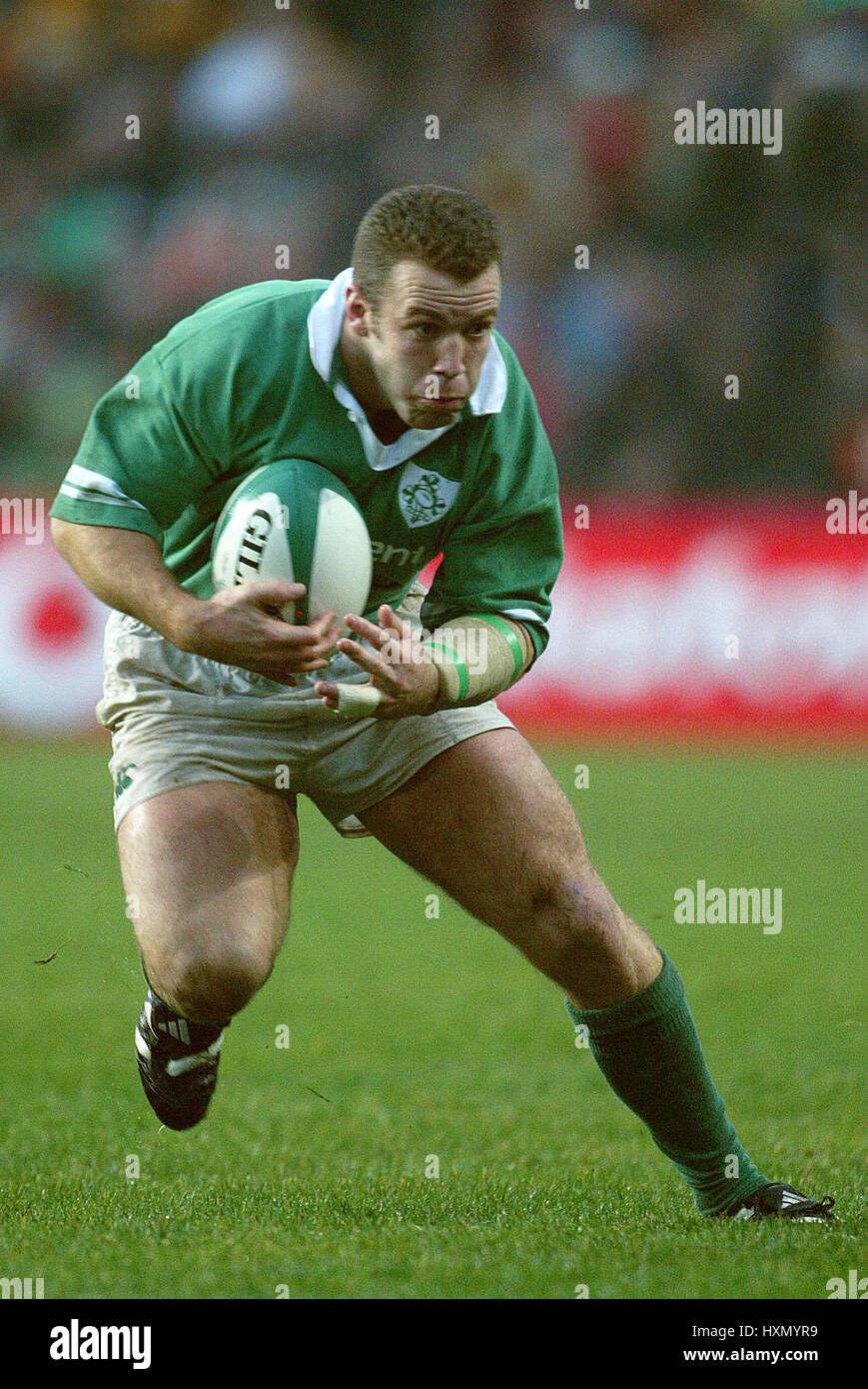 KEVIN MAGGS IRELAND LANSDOWNE ROAD DUBLIN 09 November 2002 Stock Photo ...