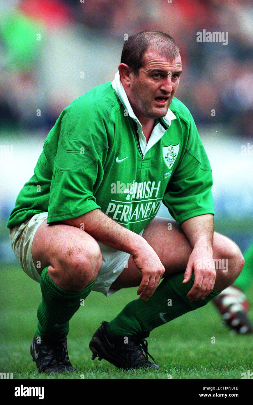PETER CLOHESSY IRELAND & YOUNG MUNSTER RU 05 February 2000 Stock Photo ...