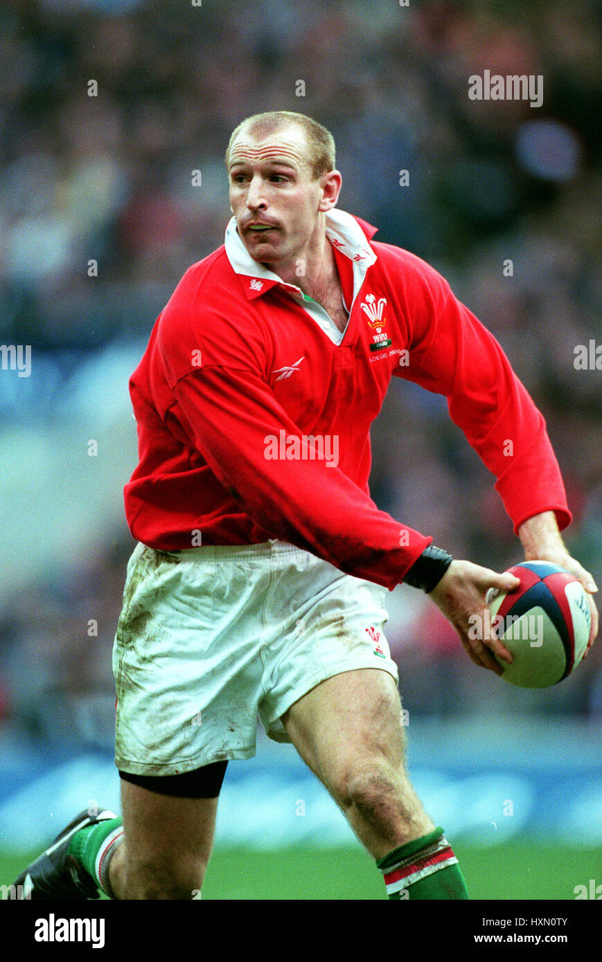 GARETH THOMAS WALES & CARDIFF RU 04 March 2000 Stock Photo - Alamy