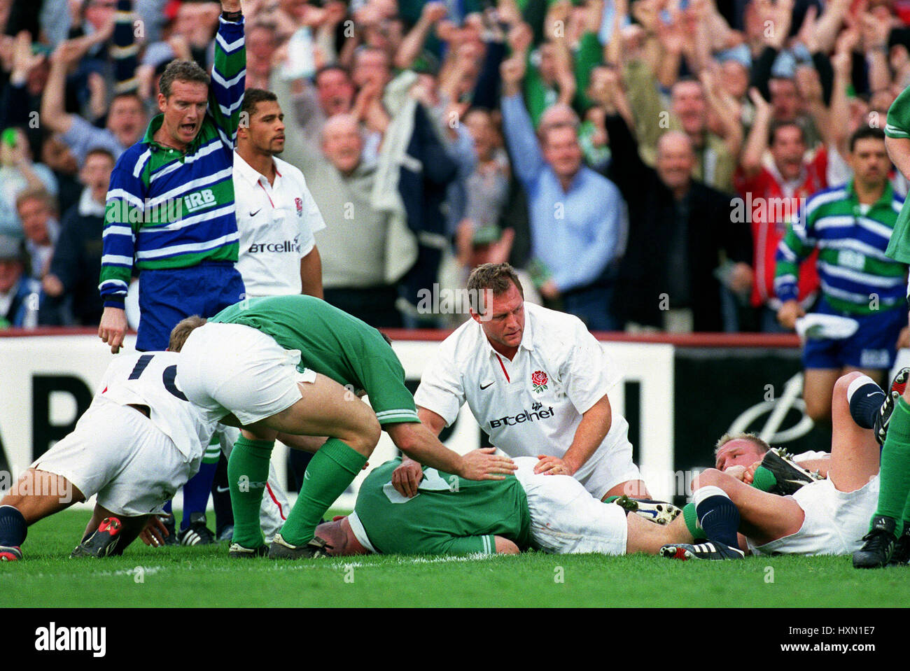 KEITH WOOD TOUCHES DOWN IRELAND V ENGLAND LANSDOWNE ROAD DUBLIN 20 ...