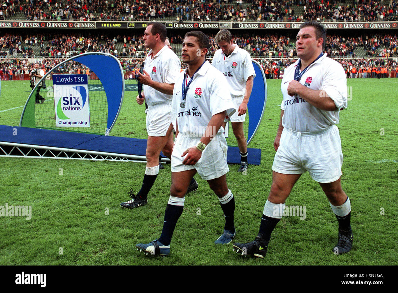 ENGLAND PLAYERS AFTER DEFEAT IRELAND V ENGLAND LANSDOWNE ROAD DUBLIN 20 ...
