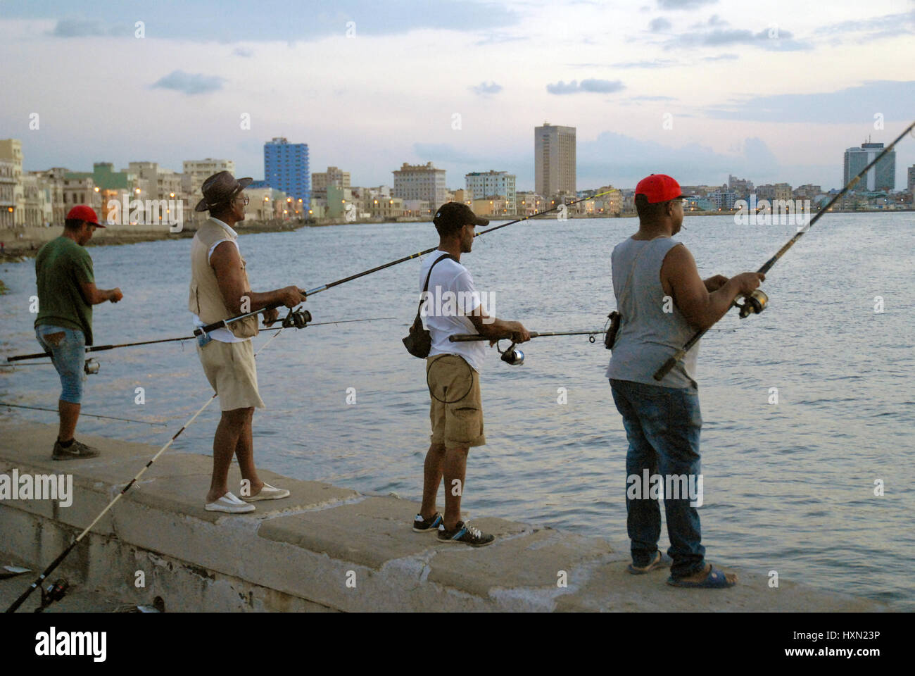 Cuban men fishing hi-res stock photography and images - Alamy
