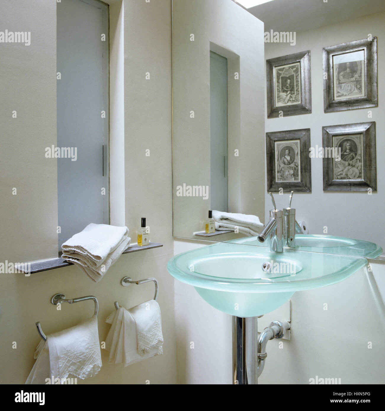 Visual Sense High Resolution Stock Photography and Images - Alamy