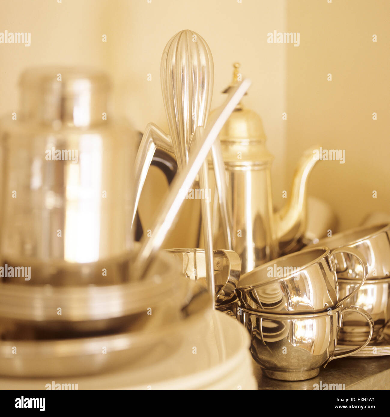 Silver teapot hi-res stock photography and images - Alamy