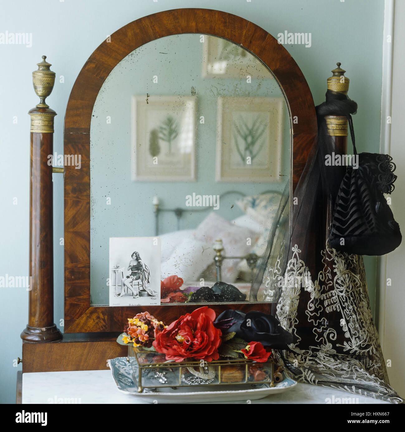 Lily Manor Dressing Table Online Retailer | www.oceanproperty.co.th