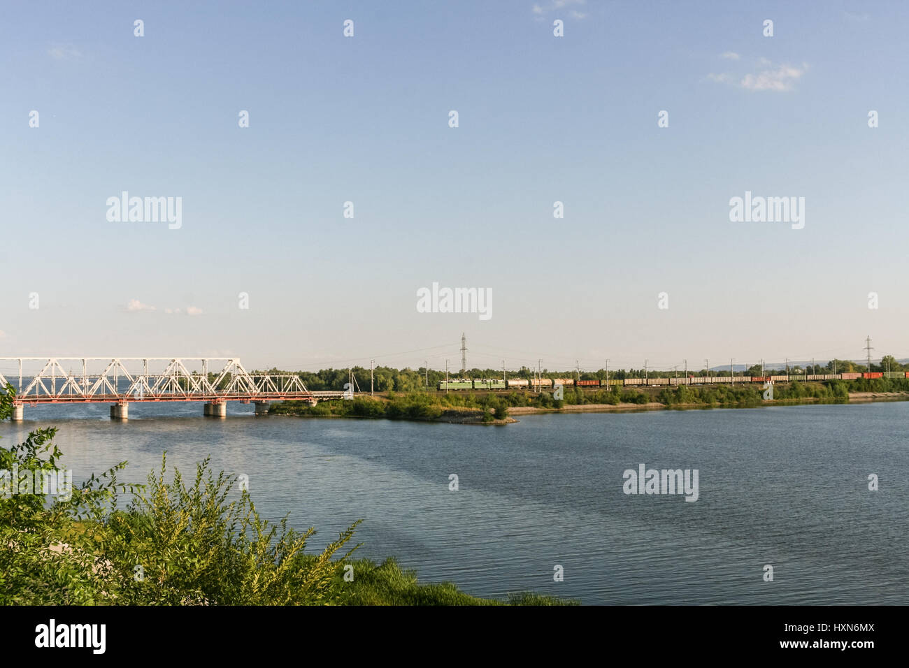 Elevated freight railway hi-res stock photography and images - Alamy
