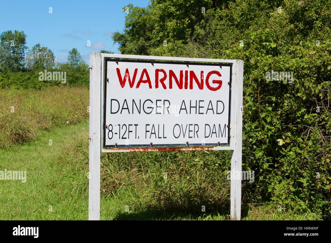 the park benches around the fire pit Stock Photo - Alamy