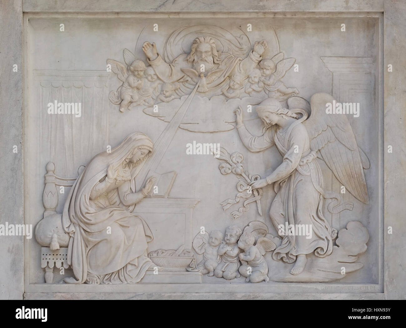 Virgin mary worship hi-res stock photography and images - Alamy