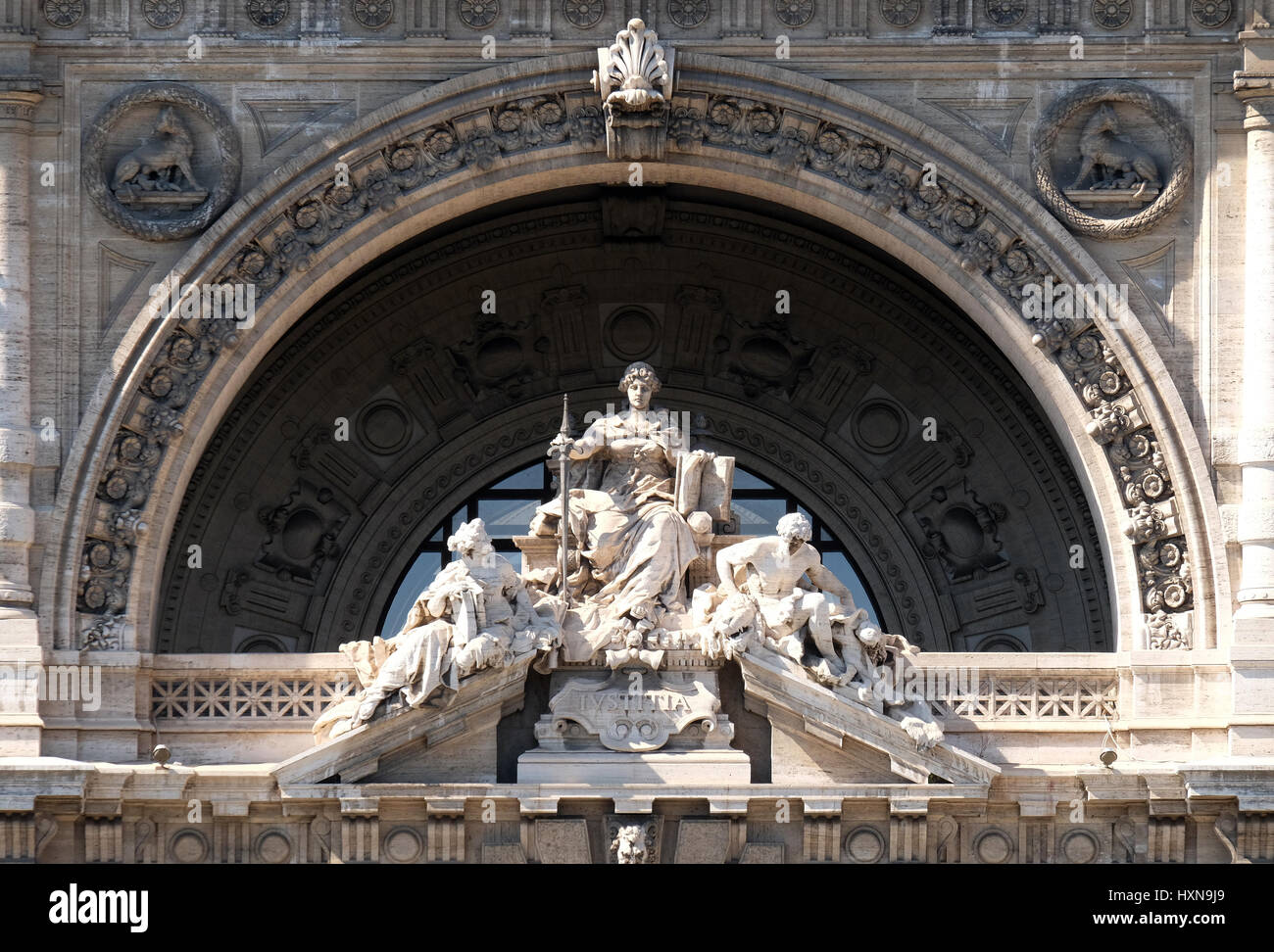 Palace of justice rome statue hi-res stock photography and images - Alamy