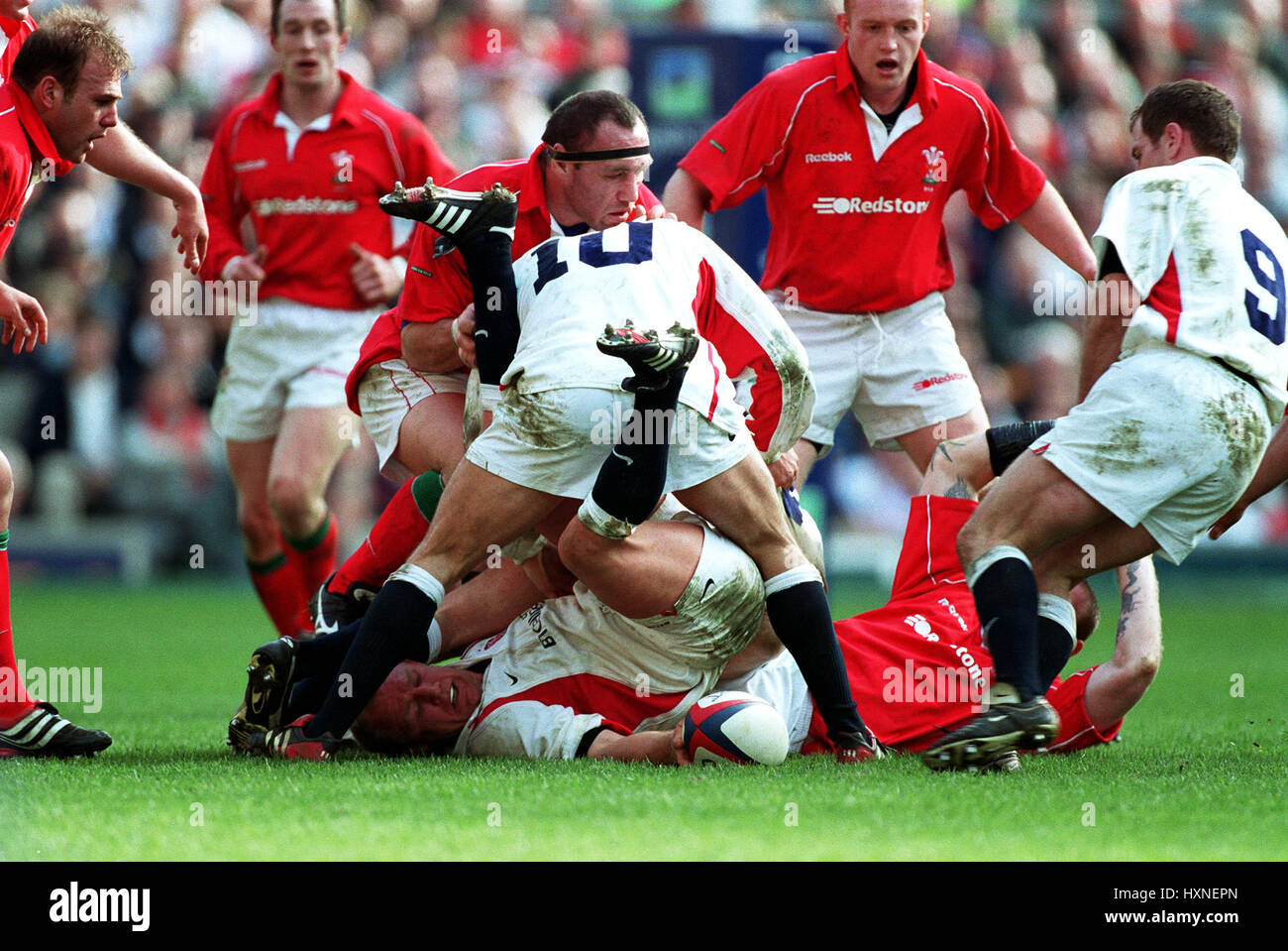NEIL BACK RELEASES BALL ENGLAND V WALES TWICKENHAM LONDON ENGLAND 23 ...