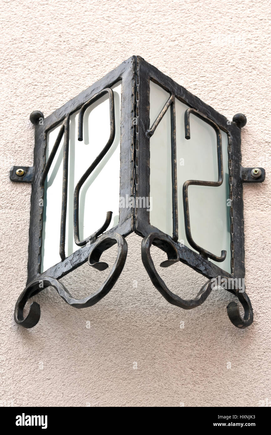 House number facade hi-res stock photography and images - Alamy