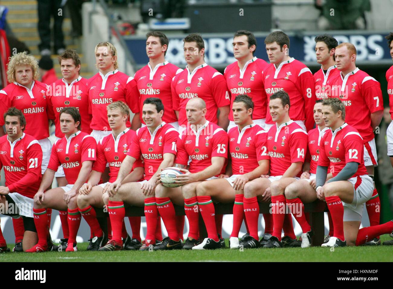 Wales rugby union team hi-res stock photography and images - Alamy
