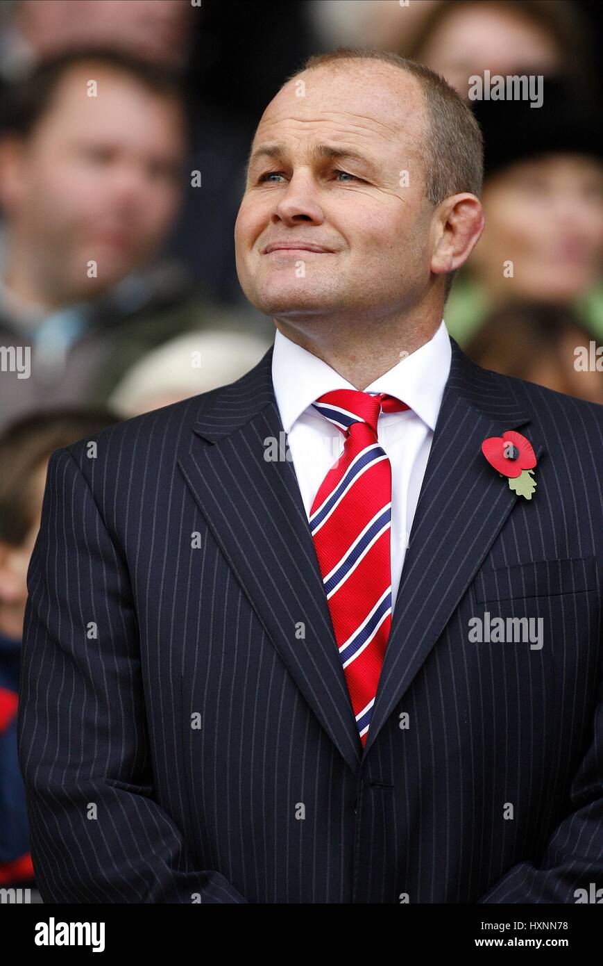 ANDY ROBINSON ENGLAND RUGBY UNION COACH TWICKENHAM LONDON ENGLAND 05 ...