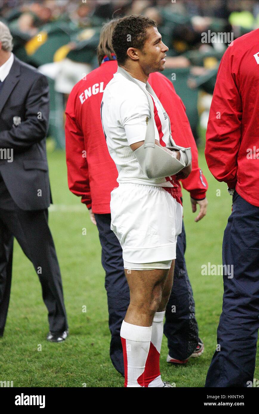 INJURED JASON ROBINSON ENGLAND V SOUTH AFRICA STADE DE FRANCE PARIS ...