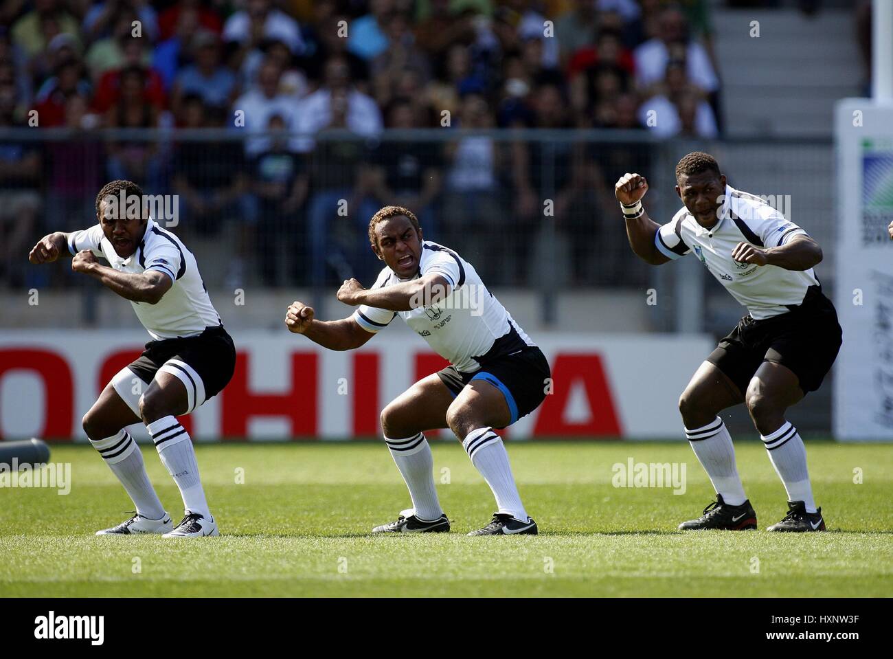 Fiji perform the haka hi-res stock photography and images - Alamy