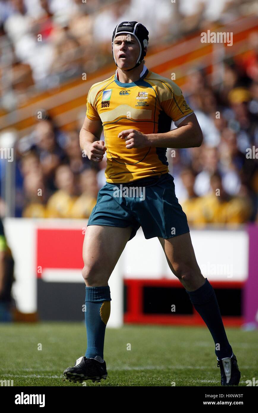 BERRICK BARNES AUSTRALIA RU STADE DE LA MOSSON MONTPELLIER FRANCE 23 ...