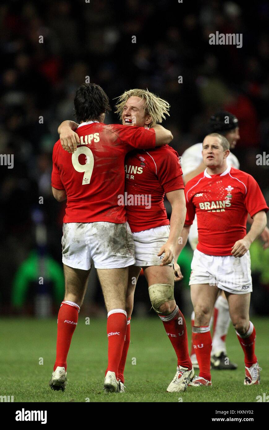 ALIX POPHAM & MICHAEL PHILLIPS ENGLAND V WALES TWICKENHAM LONDON ...