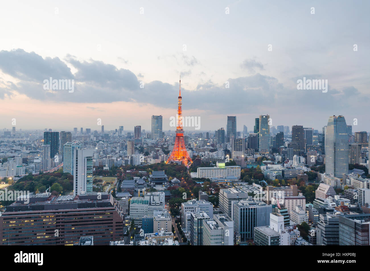 Tokyo tower light up hi-res stock photography and images - Alamy